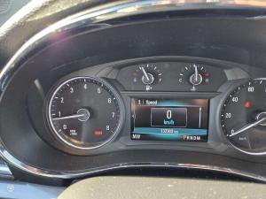 Sarkans Buick Encore 2017 Klaipėda, ar dzinēja tilpumu 1.36 L un nobraukumu 132 tūkst. km par 7300 €, foto  vietnē AUTOMOTO.COM.LV