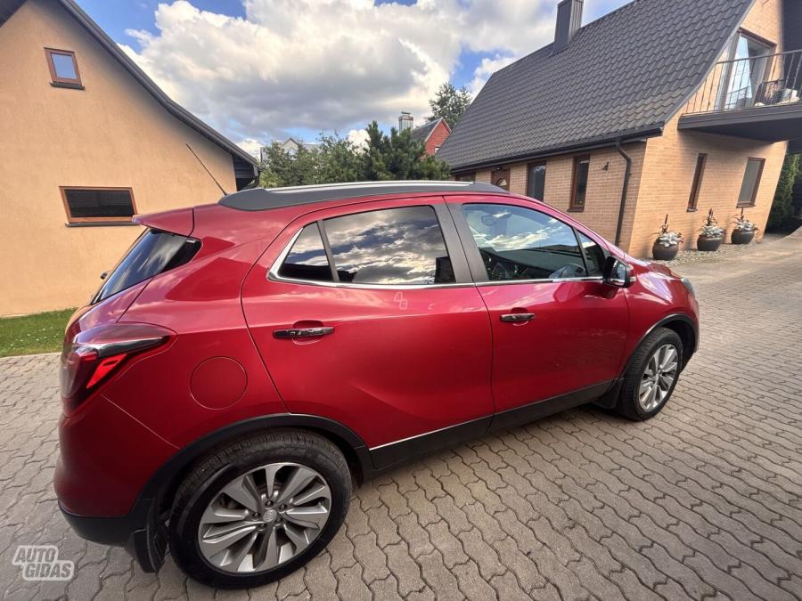 Red Buick Encore 2018 in Kaunas, with an engine capacity of 1.40 L and mileage of 183 thousand km for 10000 €, photo 3 on AUTOMOTO.COM.LV