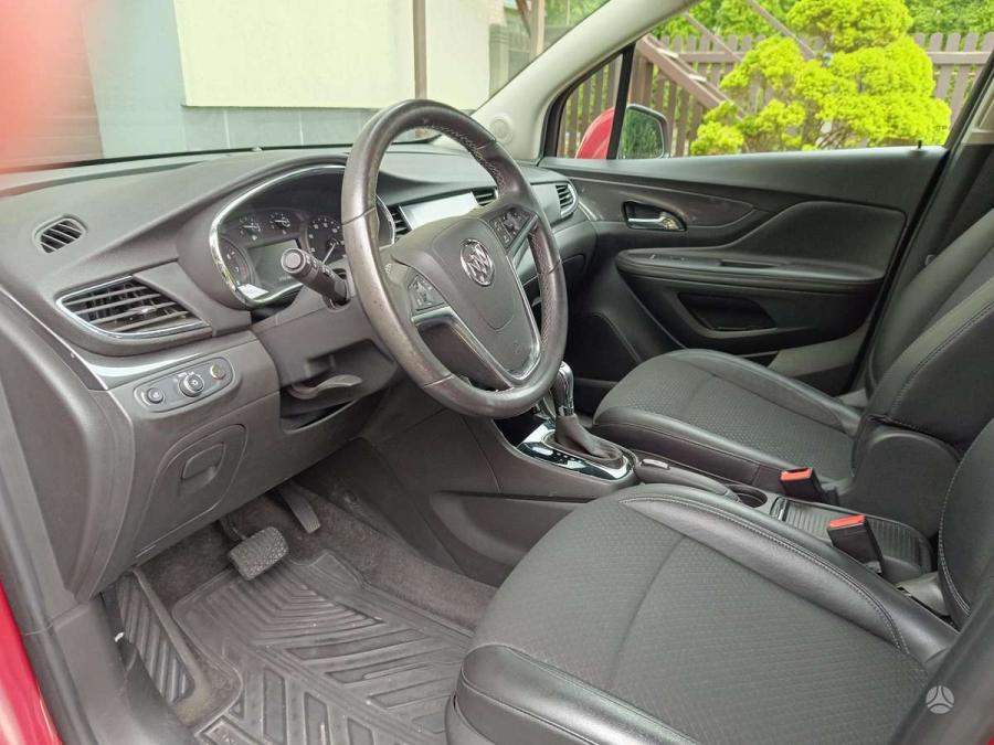 Sarkans Buick Encore 2017 Klaipėda, ar dzinēja tilpumu 1.36 L un nobraukumu 72 tūkst. km par 9500 €, foto 5 vietnē AUTOMOTO.COM.LV