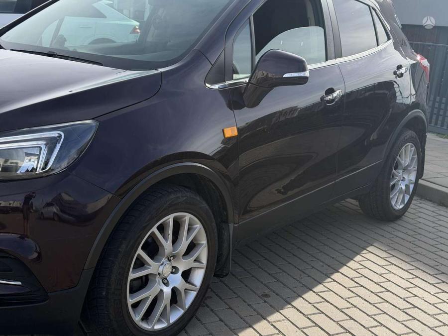Violet Buick Encore 2017 in Vilnius, with an engine capacity of 1.36 L and mileage of 56 thousand km for 6200 €, photo 8 on AUTOMOTO.COM.LV
