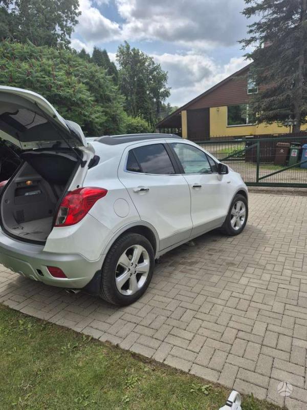 Balts Buick Encore 2013 Kauņa, ar dzinēja tilpumu 0.00 L un nobraukumu 203 tūkst. km par 6200 €, foto 7 vietnē AUTOMOTO.COM.LV