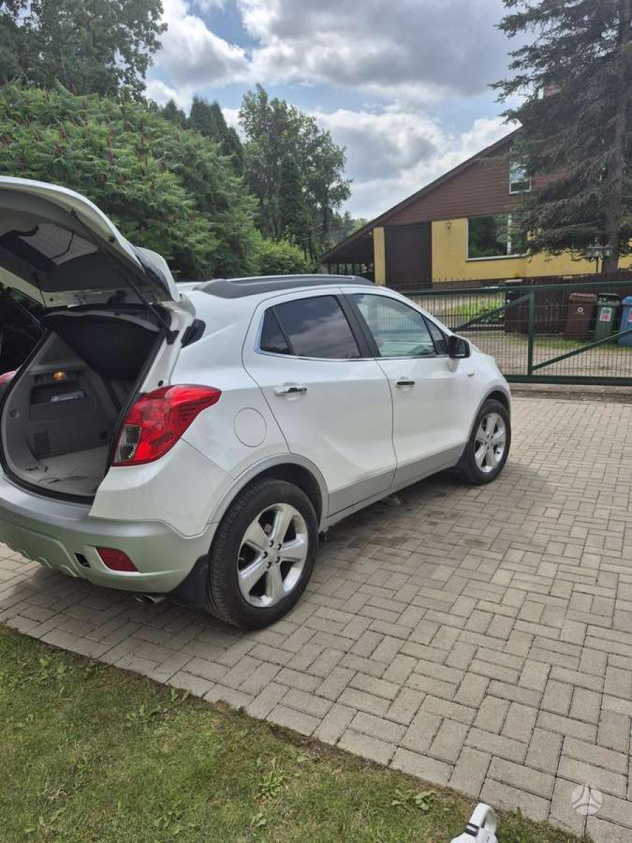 Balts Buick Encore 2013 Kauņa, ar dzinēja tilpumu 0.00 L un nobraukumu 203 tūkst. km par 6200 €, foto 8 vietnē AUTOMOTO.COM.LV