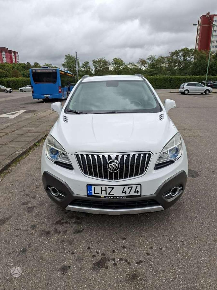 White Buick Encore 2016 in Klaipeda, with an engine capacity of 1.36 L and mileage of 72 thousand km for 7200 €, photo 1 on AUTOMOTO.COM.LV
