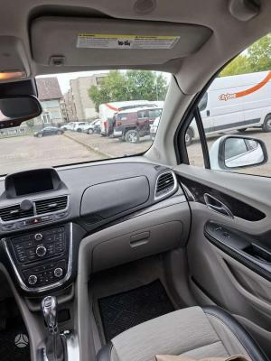 White Buick Encore 2016 in Klaipeda, with an engine capacity of 1.36 L and mileage of 72 thousand km for 7200 €, photo 10 on AUTOMOTO.COM.LV
