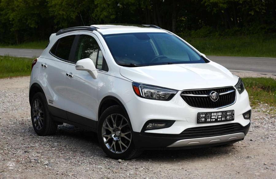 White Buick Encore 2017 in Kretinga, with an engine capacity of 1.40 L and mileage of 127 thousand km for 10800 €, photo 1 on AUTOMOTO.COM.LV