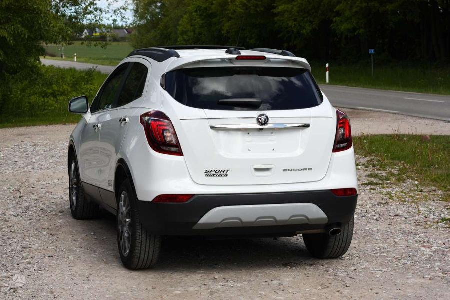 White Buick Encore 2017 in Kretinga, with an engine capacity of 1.40 L and mileage of 127 thousand km for 10800 €, photo 10 on AUTOMOTO.COM.LV