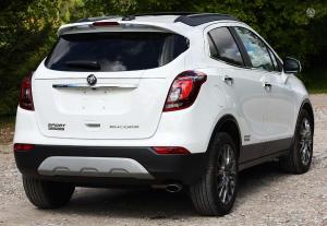 Balts Buick Encore 2017 Kretinga, ar dzinēja tilpumu 1.36 L un nobraukumu 127 tūkst. km par 10800 €, foto 9 vietnē AUTOMOTO.COM.LV