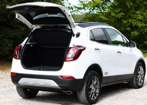 Balts Buick Encore 2017 Kretinga, ar dzinēja tilpumu 1.36 L un nobraukumu 127 tūkst. km par 10800 €, foto 12 vietnē AUTOMOTO.COM.LV