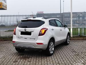 White Buick Encore 2017 in Klaipeda, with an engine capacity of 1.36 L and mileage of 70 thousand km for 7500 €, photo 3 on AUTOMOTO.COM.LV