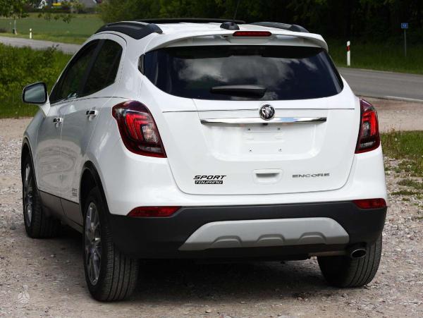 White Buick Encore 2017 in Kretinga, with an engine capacity of 1.40 L and mileage of 127 thousand km for 10800 €, photo 9 on AUTOMOTO.COM.LV