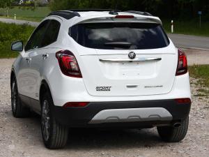 White Buick Encore 2017 in Kretinga, with an engine capacity of 1.40 L and mileage of 127 thousand km for 10800 €, photo 9 on AUTOMOTO.COM.LV