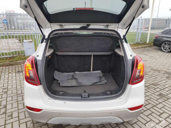 White Buick Encore 2017 in Klaipeda, with an engine capacity of 1.36 L and mileage of 70 thousand km for 7000 €, photo 13 on AUTOMOTO.COM.LV