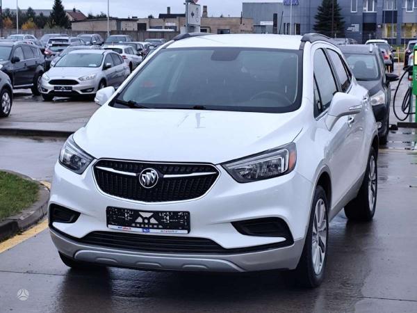 White Buick Encore 2017 in Siauliai, with an engine capacity of 1.40 L and mileage of 170 thousand km for 8450 €, photo 3 on AUTOMOTO.COM.LV