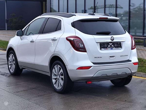 White Buick Encore 2017 in Siauliai, with an engine capacity of 1.40 L and mileage of 170 thousand km for 8450 €, photo 5 on AUTOMOTO.COM.LV