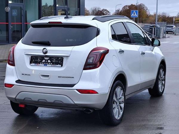 White Buick Encore 2017 in Siauliai, with an engine capacity of 1.40 L and mileage of 170 thousand km for 8450 €, photo 7 on AUTOMOTO.COM.LV