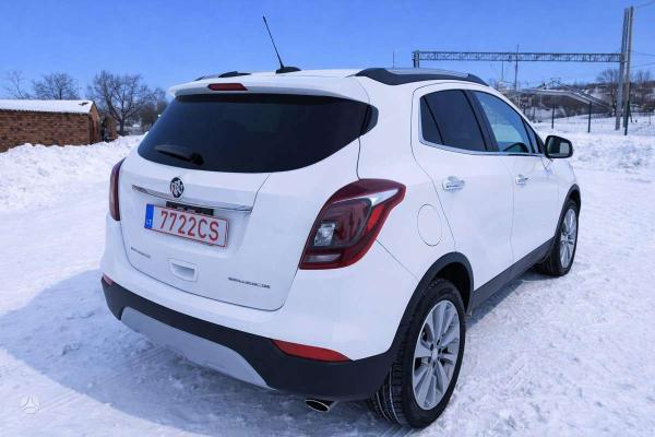 White Buick Encore 2018 in Siauliai, with an engine capacity of 1.40 L and mileage of 106 thousand km for 9800 €, photo 4 on AUTOMOTO.COM.LV