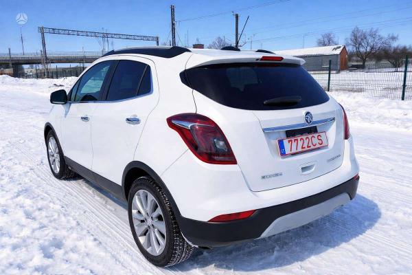 White Buick Encore 2018 in Siauliai, with an engine capacity of 1.40 L and mileage of 106 thousand km for 9800 €, photo 6 on AUTOMOTO.COM.LV