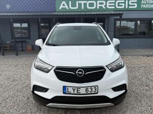 White Buick Encore 2018 in Kretinga, with an engine capacity of 1.36 L and mileage of 156 thousand km for 10750 €, photo 3 on AUTOMOTO.COM.LV