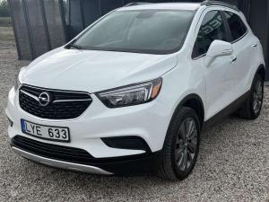 White Buick Encore 2018 in Kretinga, with an engine capacity of 1.36 L and mileage of 156 thousand km for 10750 €, photo 4 on AUTOMOTO.COM.LV