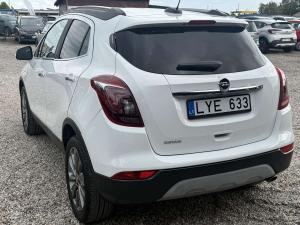 White Buick Encore 2018 in Kretinga, with an engine capacity of 1.36 L and mileage of 156 thousand km for 10750 €, photo 10 on AUTOMOTO.COM.LV