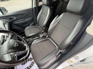 White Buick Encore 2018 in Kretinga, with an engine capacity of 1.36 L and mileage of 156 thousand km for 10750 €, photo 17 on AUTOMOTO.COM.LV