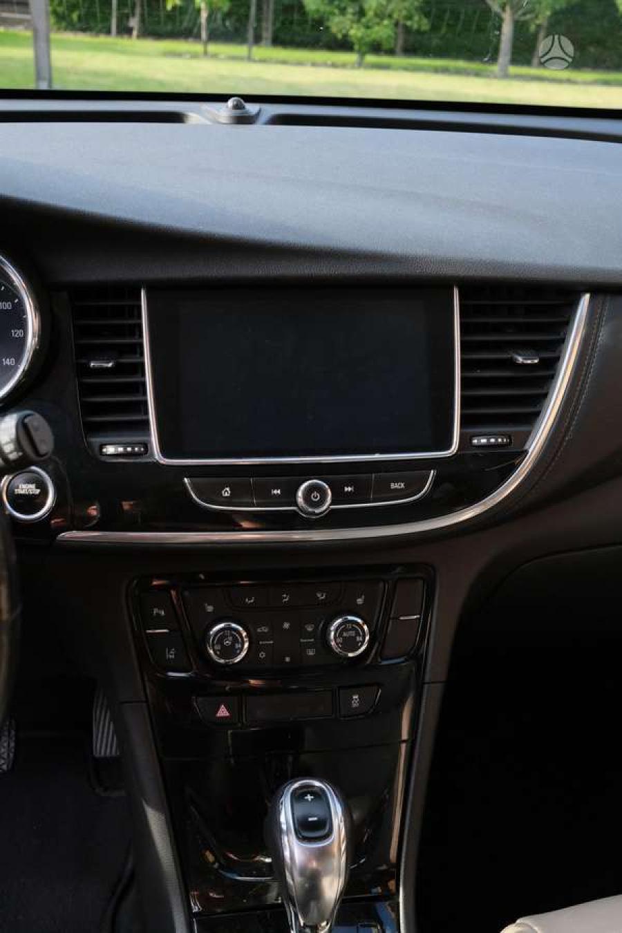 Balts Buick Encore 2019 Kauņa, ar dzinēja tilpumu 1.40 L un nobraukumu 93 tūkst. km par 12500 €, foto 16 vietnē AUTOMOTO.COM.LV