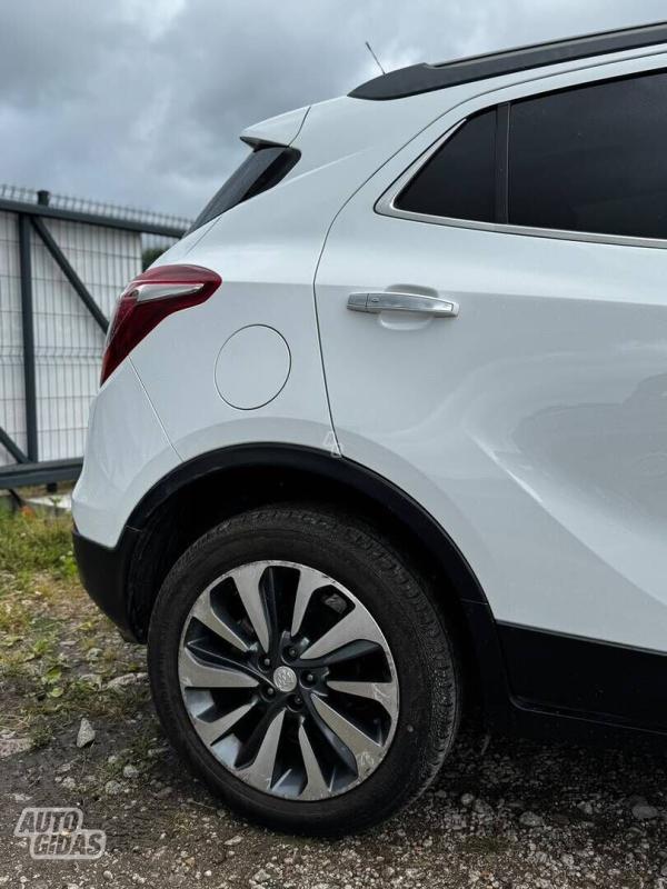 White Buick Encore 2019 in Klaipeda, with an engine capacity of 1.40 L and mileage of 162 thousand km for 9250 €, photo 4 on AUTOMOTO.COM.LV