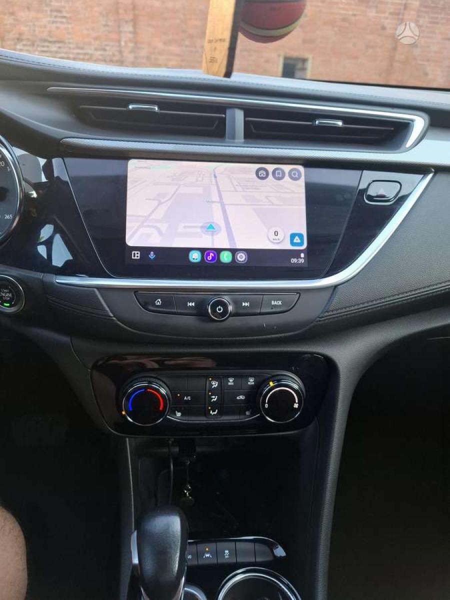 White Buick Encore 2020 in Marijampole, with an engine capacity of 1.34 L and mileage of 43 thousand km for 15200 €, photo 15 on AUTOMOTO.COM.LV