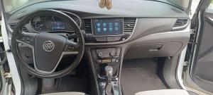 Balts Buick Encore 2020 Kauņa, ar dzinēja tilpumu 1.36 L un nobraukumu 99 tūkst. km par 10800 €, foto 6 vietnē AUTOMOTO.COM.LV