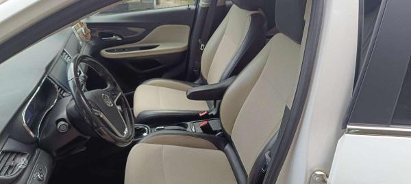 Balts Buick Encore 2020 Kauņa, ar dzinēja tilpumu 1.36 L un nobraukumu 99 tūkst. km par 10800 €, foto 7 vietnē AUTOMOTO.COM.LV