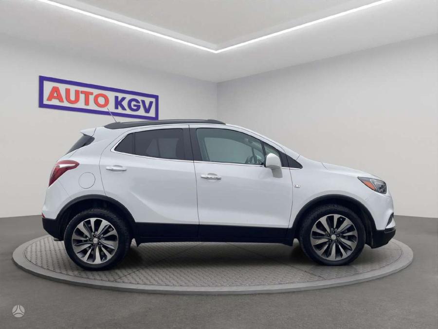 White Buick Encore 2021 in Vilnius, with an engine capacity of 1.40 L and mileage of 73 thousand km for 13499 €, photo 5 on AUTOMOTO.COM.LV
