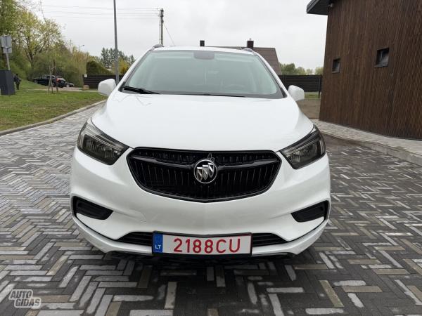 White Buick Encore 2021 in Plunge, with an engine capacity of 1.40 L and mileage of 167 thousand km for 12750 €, photo 2 on AUTOMOTO.COM.LV