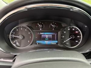 White Buick Encore 2021 in Plunge, with an engine capacity of 1.40 L and mileage of 167 thousand km for 12750 €, photo 16 on AUTOMOTO.COM.LV
