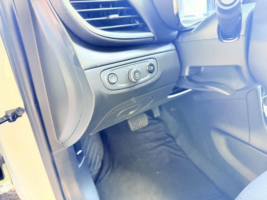 Balts Buick Encore 2021 Plungė, ar dzinēja tilpumu 1.40 L un nobraukumu 167 tūkst. km par 10950 €, foto 16 vietnē AUTOMOTO.COM.LV
