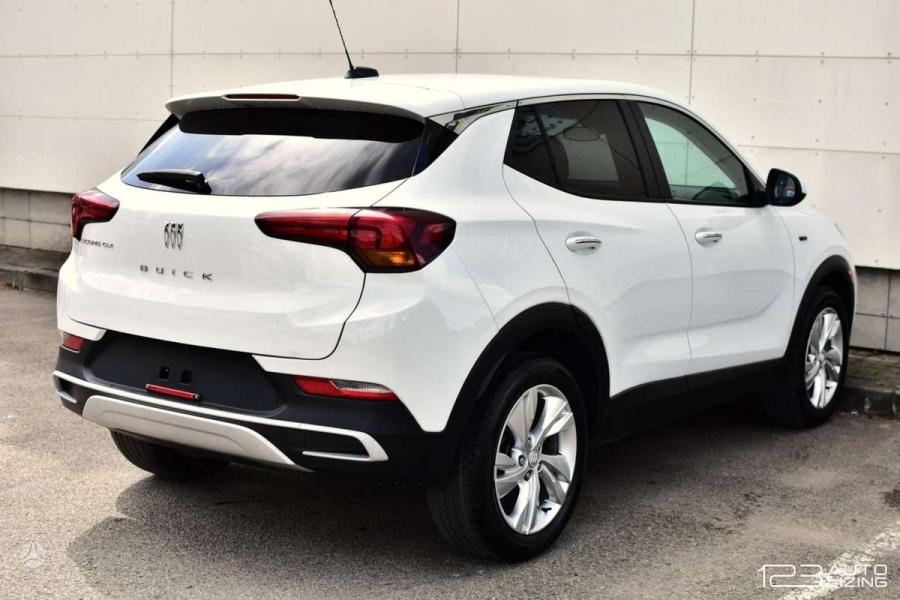 White Buick Encore 2024 in Kretinga, with an engine capacity of 1.30 L and mileage of 7 thousand km for 17999 €, photo 10 on AUTOMOTO.COM.LV