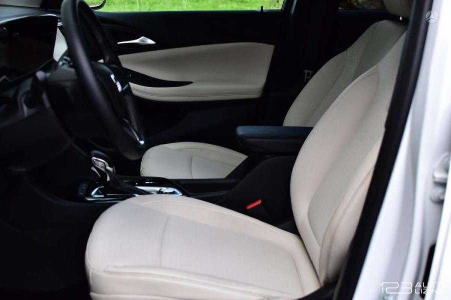 White Buick Encore 2024 in Kretinga, with an engine capacity of 1.30 L and mileage of 7 thousand km for 17999 €, photo 14 on AUTOMOTO.COM.LV