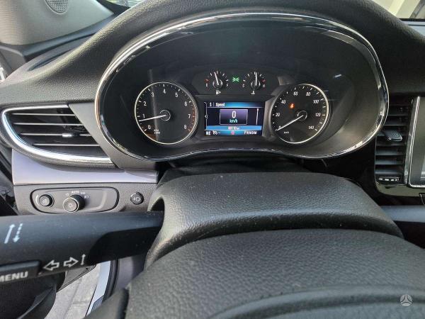 White Buick Encore 2020 in Siauliai, with an engine capacity of 1.40 L and mileage of 80 thousand km for 10850 €, photo 10 on AUTOMOTO.COM.LV