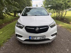 White Buick Encore 2018 in Siauliai, with an engine capacity of 1.36 L and mileage of 187 thousand km for 7500 €, photo 4 on AUTOMOTO.COM.LV