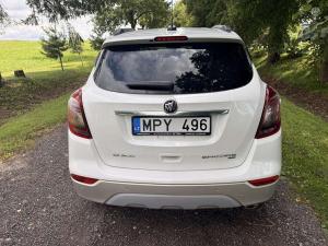White Buick Encore 2018 in Siauliai, with an engine capacity of 1.36 L and mileage of 187 thousand km for 7500 €, photo 11 on AUTOMOTO.COM.LV
