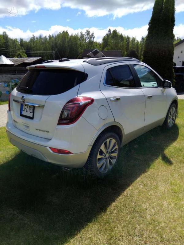 White Buick Encore 2019 in Vilnius, with an engine capacity of 1.40 L and mileage of 85 thousand km for 9000 €, photo 2 on AUTOMOTO.COM.LV