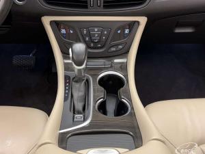 Brown Buick Envision 2020 in Vilnius, with an engine capacity of 2.46 L and mileage of 45 thousand km for 16000 €, photo 20 on AUTOMOTO.COM.LV