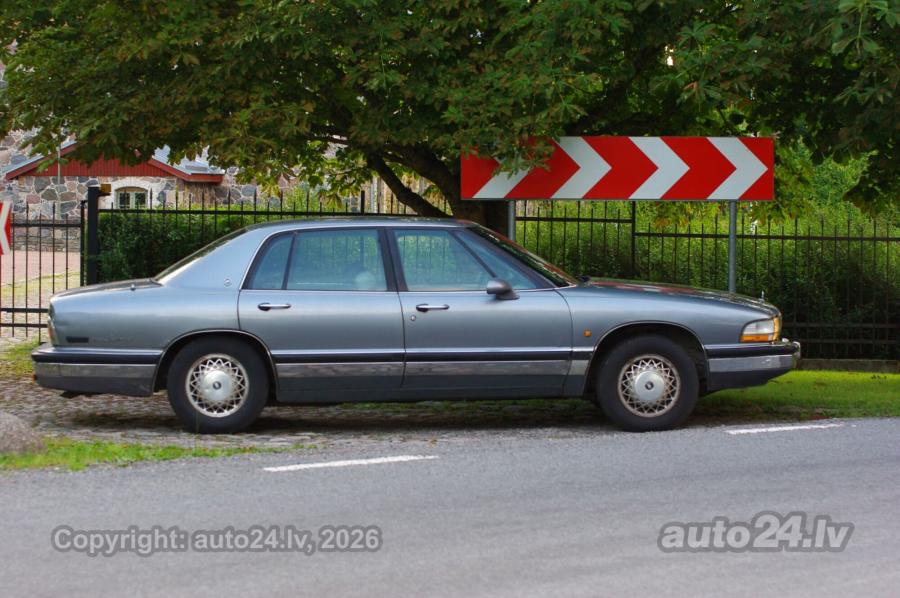Серый Бьюик Парк Авеню 1991 в Таллин, объемом двигателя 3.80 л и пробегом 232 тыс. км за 2900 €, фото 3 на AUTOMOTO.COM.LV