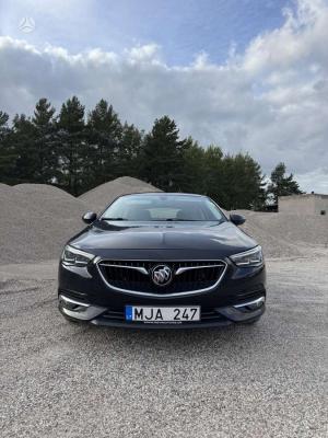 Black Buick Regal 2018 in Vilnius, with an engine capacity of 2.00 L and mileage of 53 thousand km for 12900 €, photo  on AUTOMOTO.COM.LV