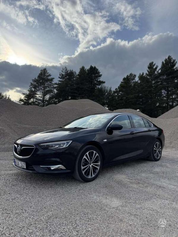 Melns Buick Regal 2018 Viļņa, ar dzinēja tilpumu 2.00 L un nobraukumu 53 tūkst. km par 12900 €, foto 2 vietnē AUTOMOTO.COM.LV