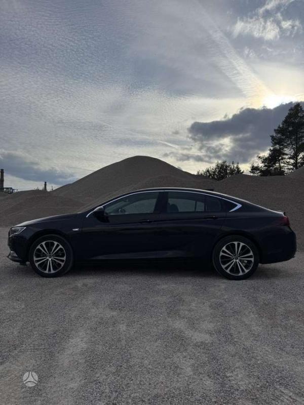 Melns Buick Regal 2018 Viļņa, ar dzinēja tilpumu 2.00 L un nobraukumu 53 tūkst. km par 12900 €, foto 3 vietnē AUTOMOTO.COM.LV