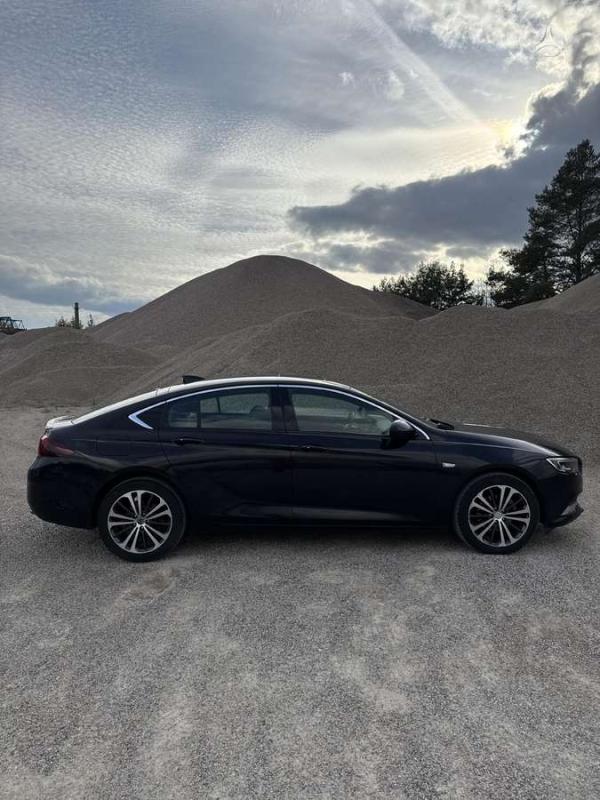 Melns Buick Regal 2018 Viļņa, ar dzinēja tilpumu 2.00 L un nobraukumu 53 tūkst. km par 12900 €, foto 7 vietnē AUTOMOTO.COM.LV