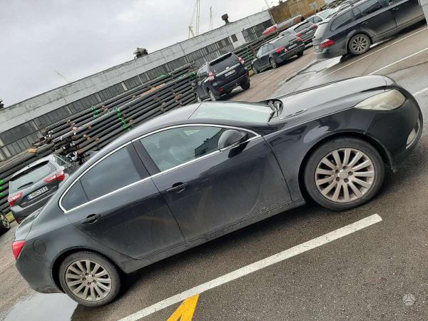 Melns Buick Regal 2012 Klaipėda, ar dzinēja tilpumu 2.38 L un nobraukumu 280 tūkst. km par 1500 €, foto 3 vietnē AUTOMOTO.COM.LV