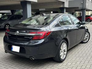 Black Buick Regal 2015 in Kaunas, with an engine capacity of 2.00 L and mileage of 220 thousand km for 4000 €, photo 4 on AUTOMOTO.COM.LV