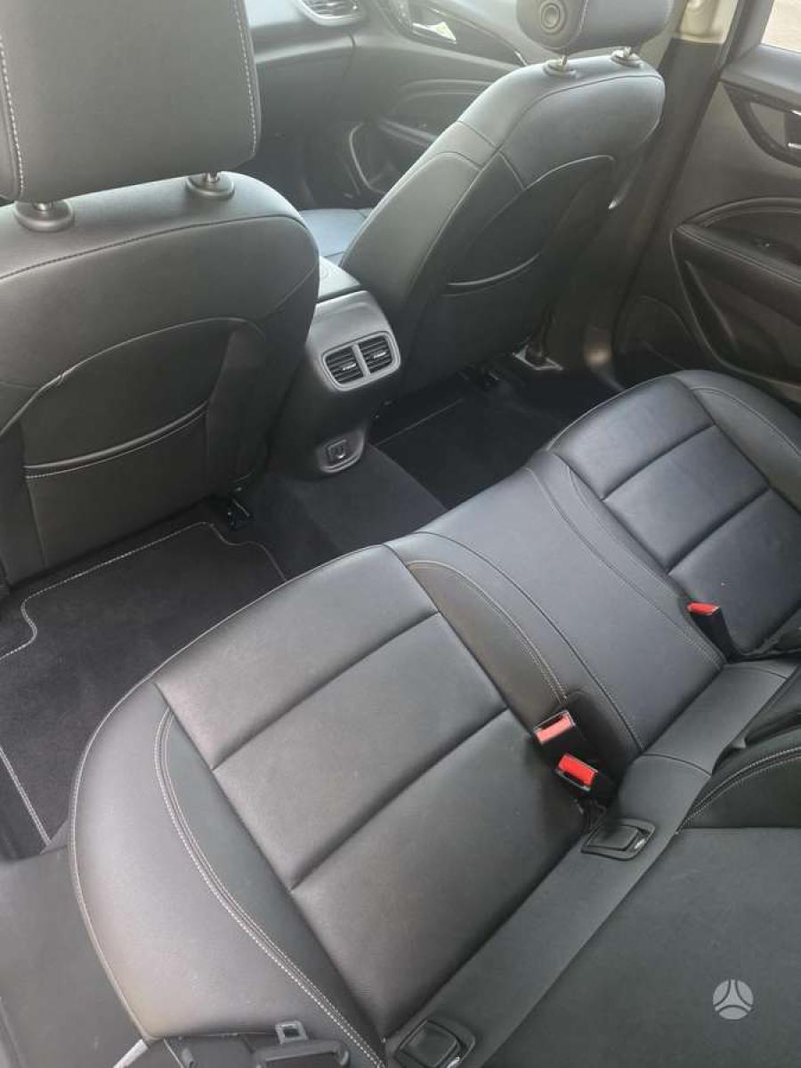 Melns Buick Regal 2019 Šilutė, ar dzinēja tilpumu 2.00 L un nobraukumu 54 tūkst. km par 12600 €, foto 11 vietnē AUTOMOTO.COM.LV