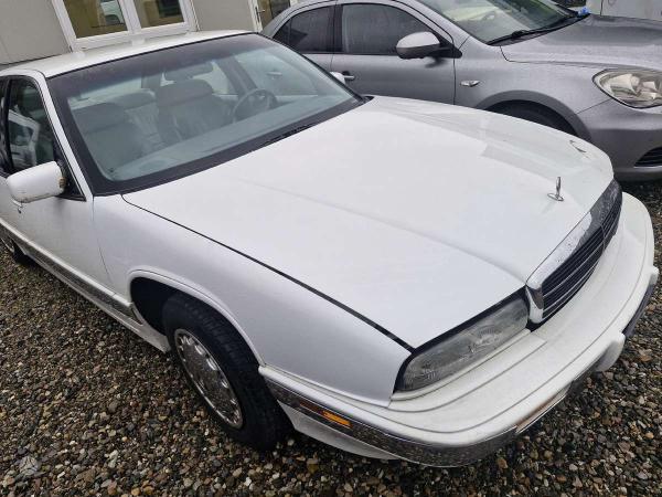 Balts Buick Regal 1993 Viļņa, ar dzinēja tilpumu 3.79 L un nobraukumu 142 tūkst. km par 4900 €, foto 2 vietnē AUTOMOTO.COM.LV